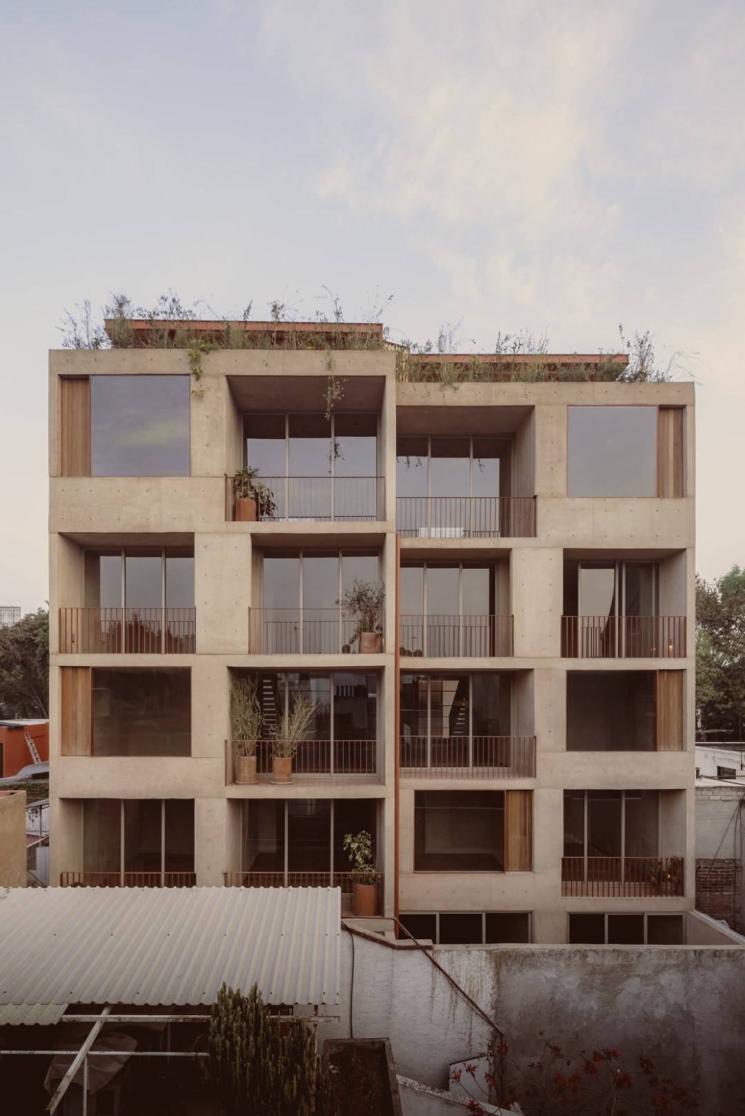 Edificio AM8 - CÉSAR BÉJAR STUDIO