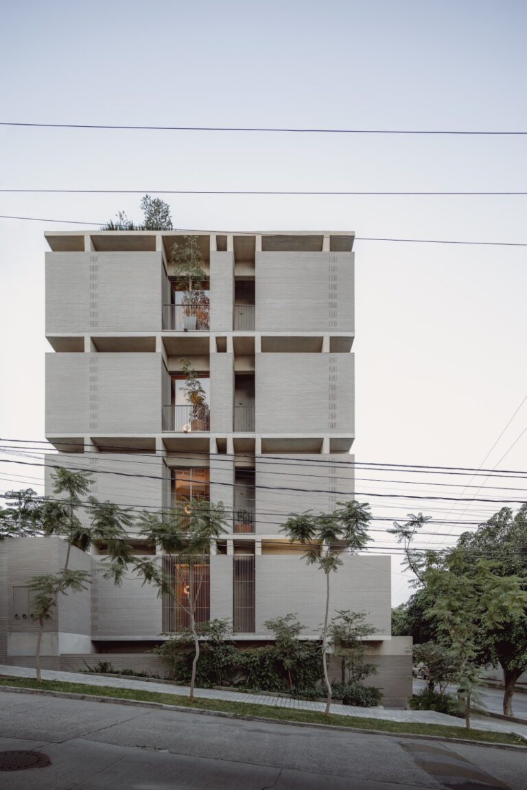 Edificio Turín - CÉSAR BÉJAR STUDIO